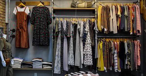 How to Dress Like a Professional Without Breaking the Bank